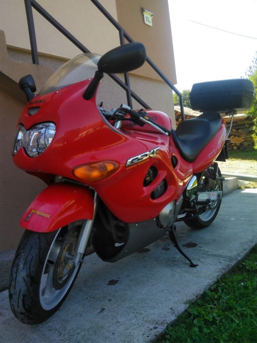 Suzuki Gsxf 600 600 cm3, 1998 god.