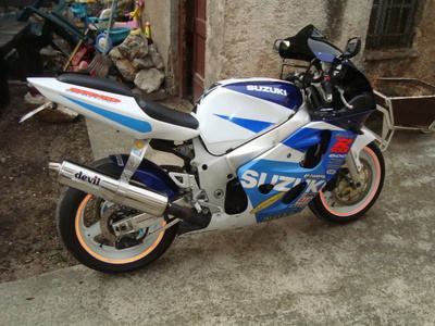 Suzuki GSXR600 SRAD 600 cm3, 1998 god.