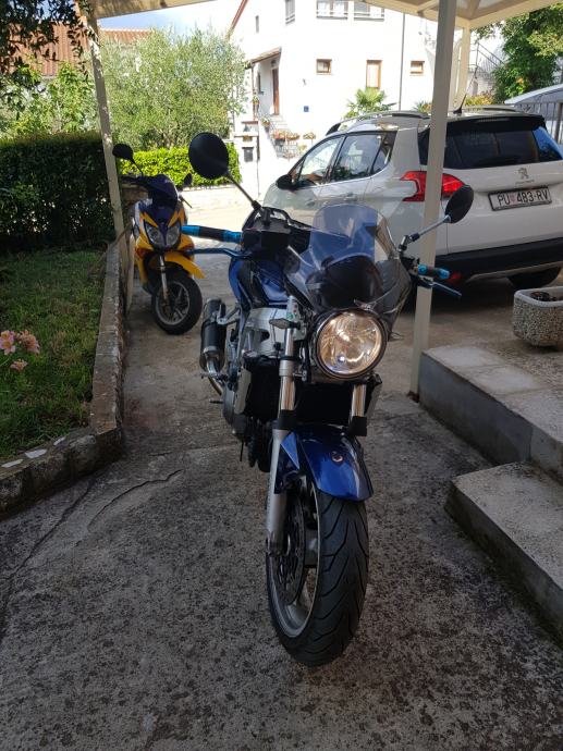 Suzuki SV 1000N 1000 cm3, 2004 god.