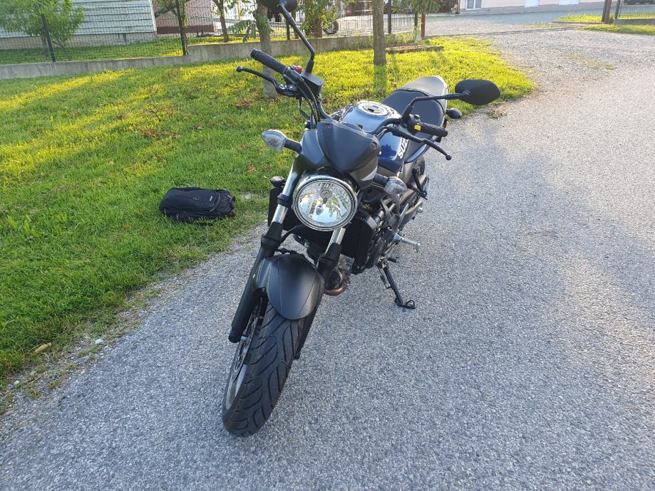 Suzuki SV650 ABS 645 cm3, 2023 god.