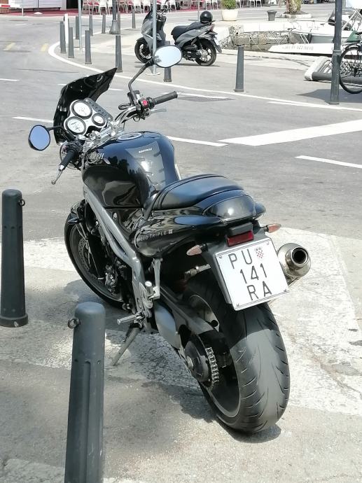 Triumph Speed triple 955 955 cm3, 2000 god.