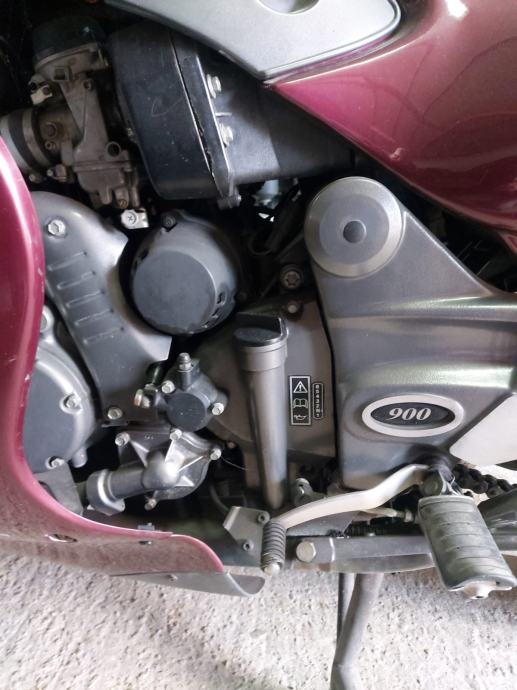 Triumph Trophy 900 900 cm3, 1996 god.