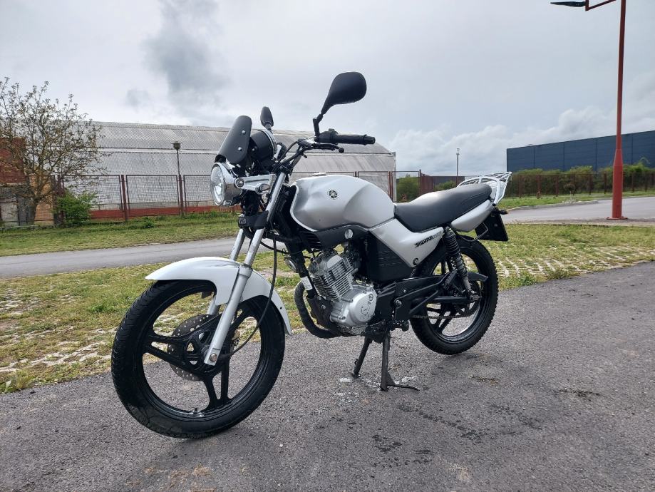 Yamaha 125 cm3, 2005 god.