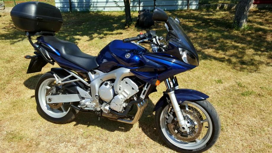 Yamaha Fazer 600 FZ6 600 cm3, 2004 god.