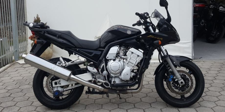 Yamaha FZ 1 FAZER 1000 1000 cm3, 2002 god.