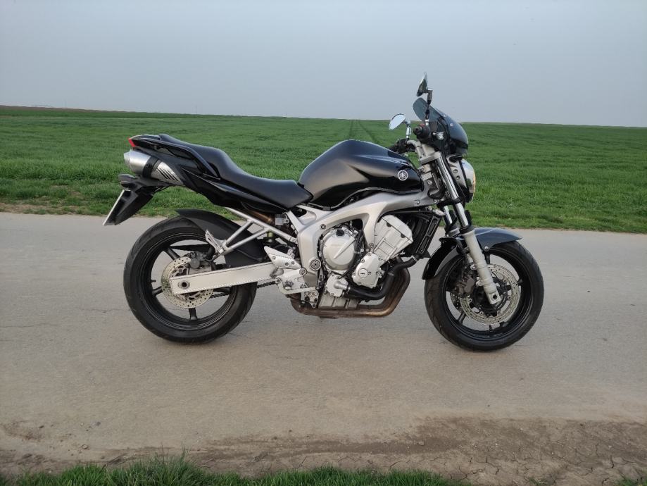 Yamaha FZ, 6 N 600 cm3, 2007 god.