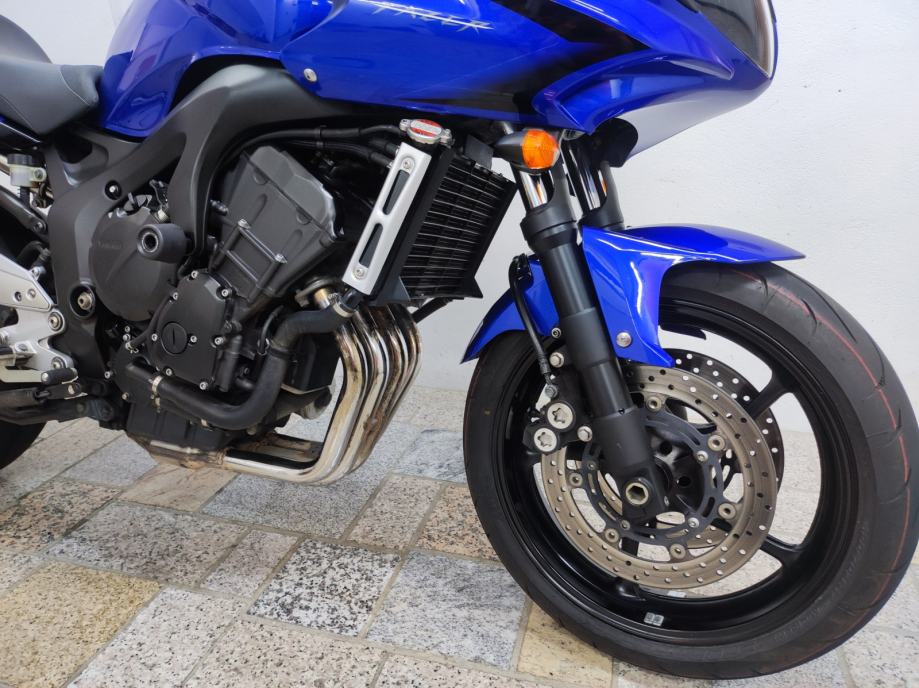 Yamaha FZ 6 S2 NOVI MODEL TOP STANJE 600 cm3, 2007 god.