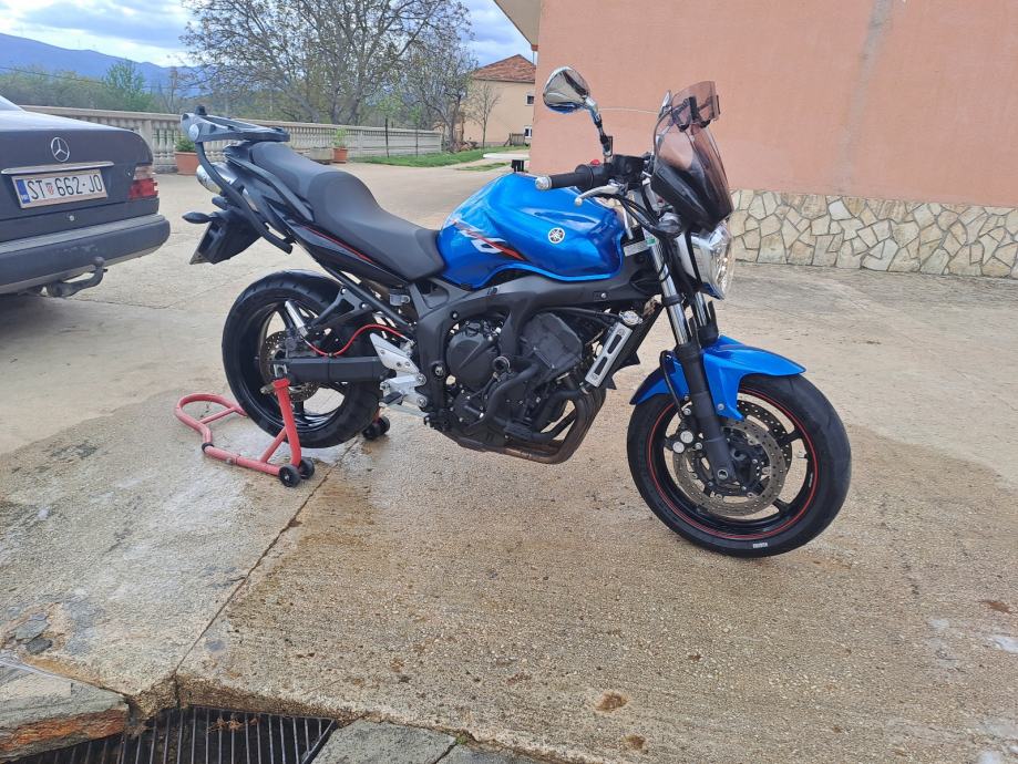 Yamaha Fz 600 cm3, 2007 god.