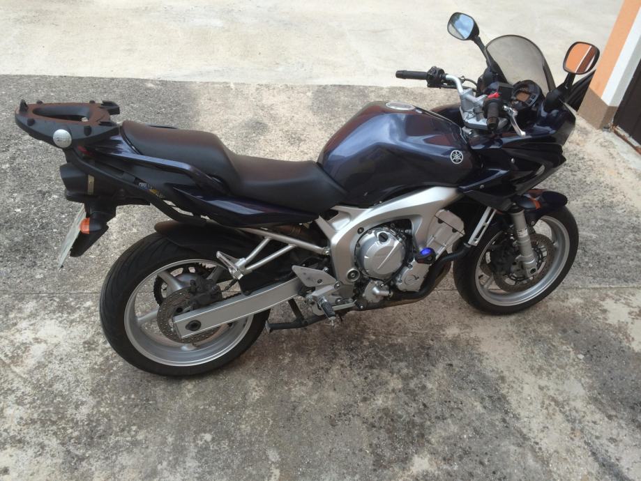 Yamaha fz6 600 fazer, 2004 god.