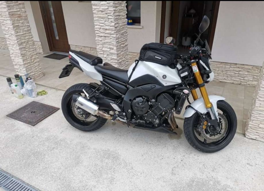 Yamaha FZ 8 800 cm3, 2013 god.