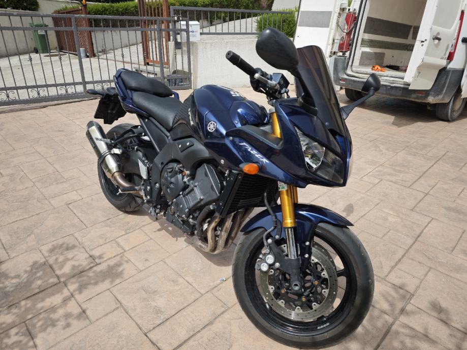 Yamaha fz1 fazer 1000 - HITNO, 2008 god.