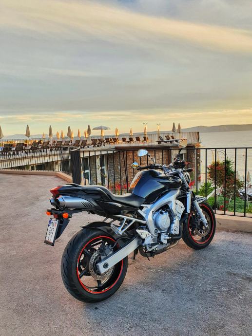 Yamaha fz6 600 cm3 HITNO, 2006 god.