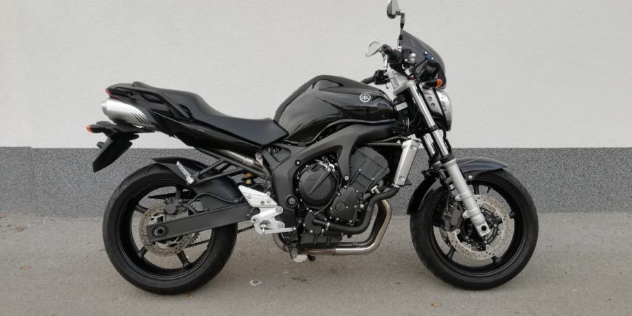 Yamaha FZ6 N 599 cm3, 2005 god.