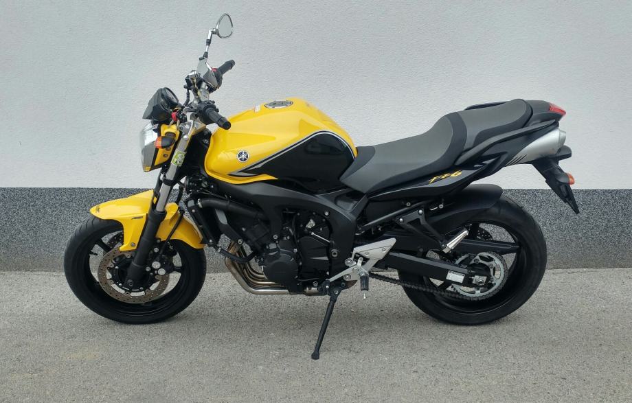 Yamaha FZ6 N S2 ABS 600 cm3 S GARANCIJOM, 2013 god.