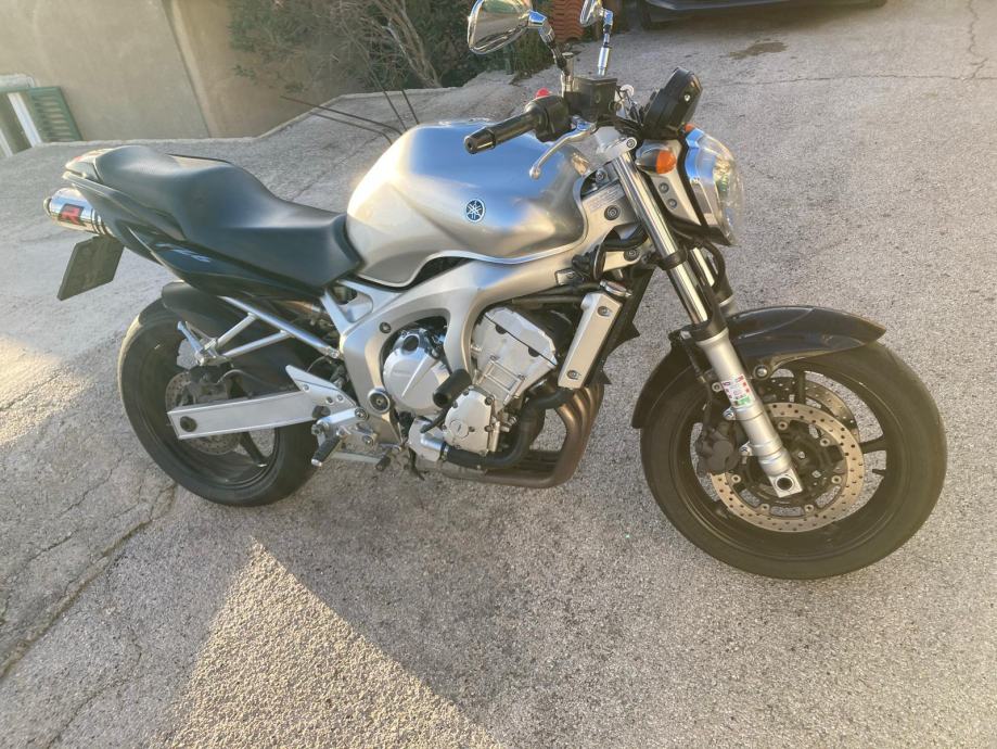 Yamaha FZ6, 2004 god.
