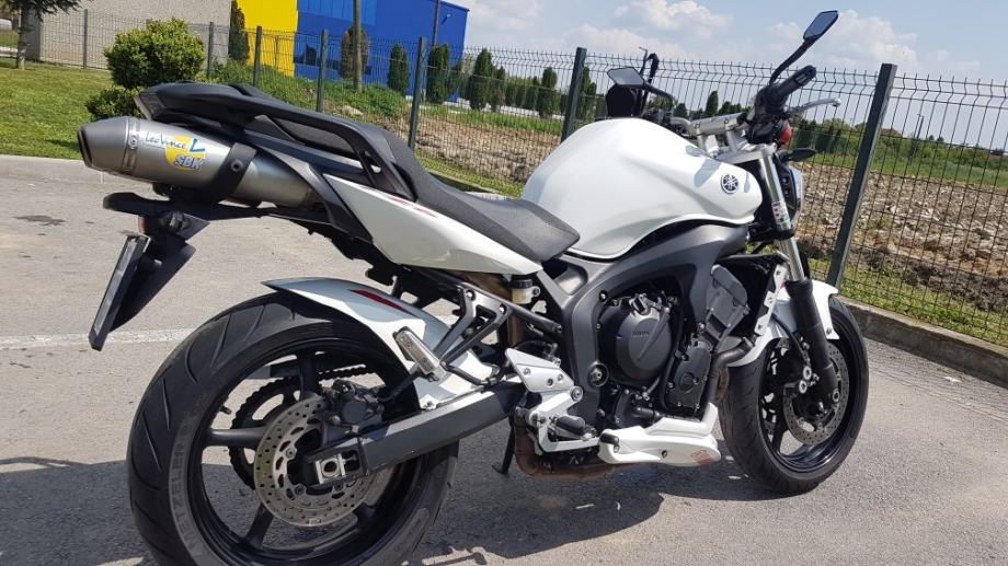 Yamaha Fz600 600 cm3, 2009 god.