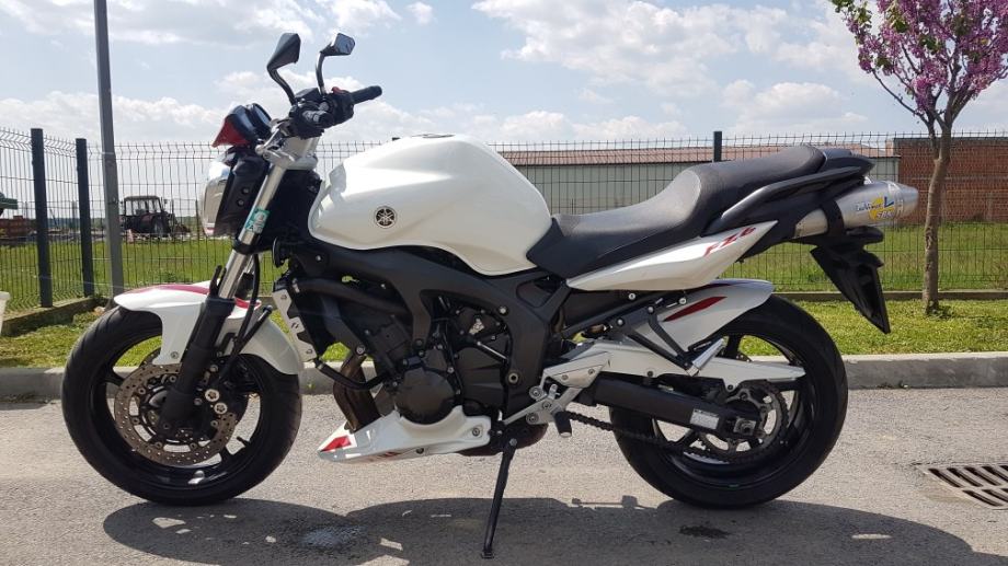 Yamaha Fz600 600 cm3, 2009 god.