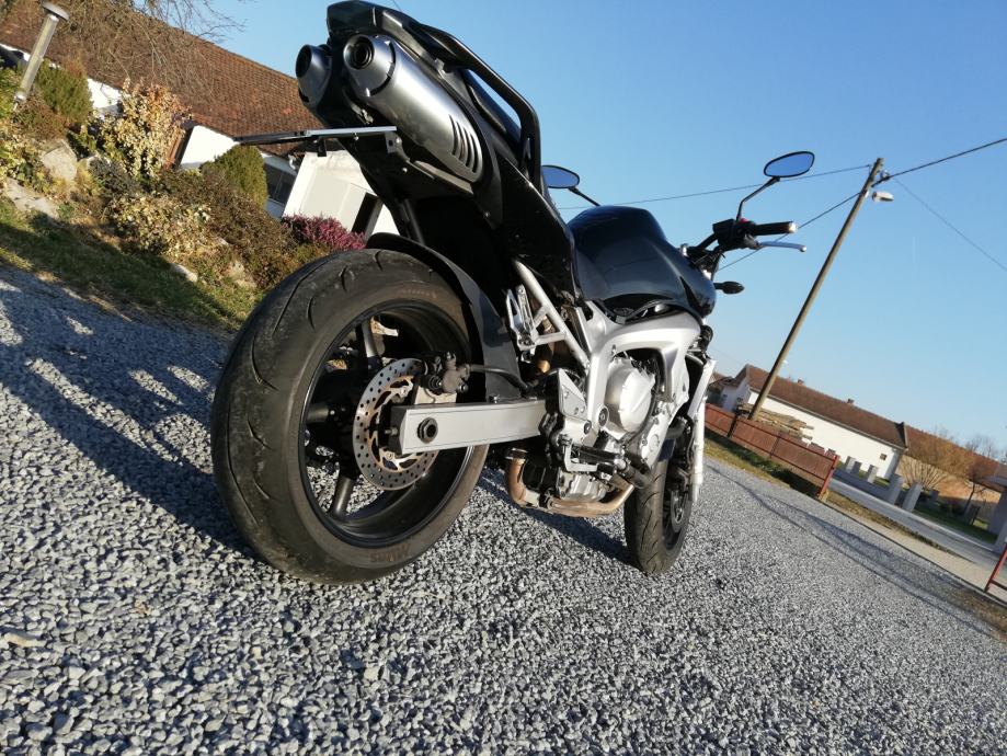 Yamaha Fz6n 600 cm3, 2006 god.
