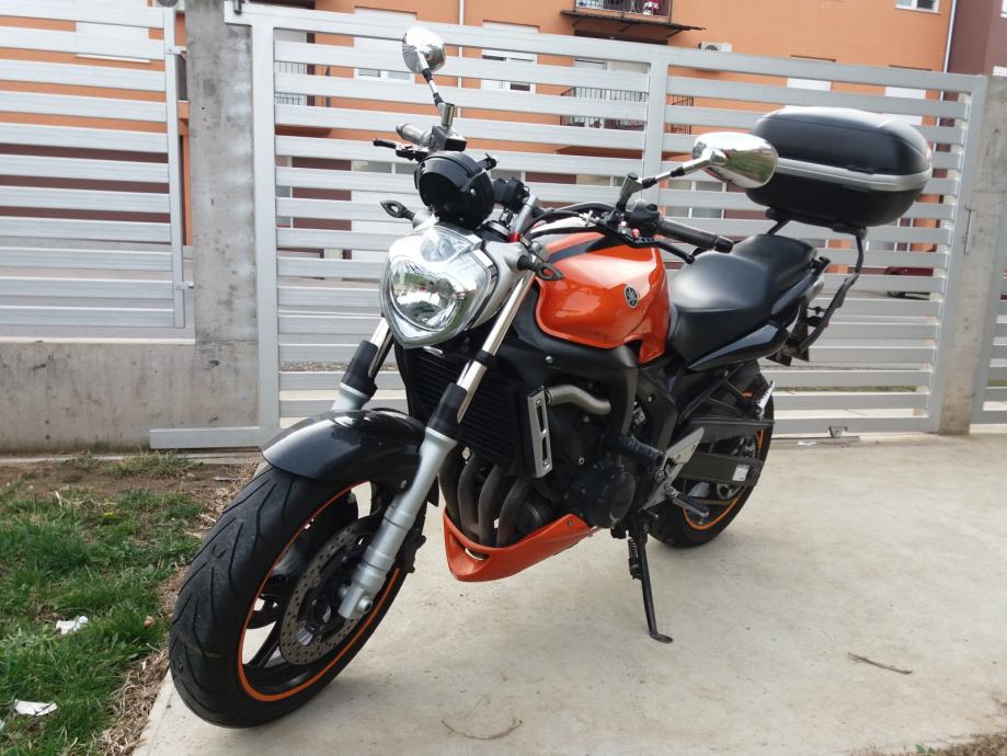 Yamaha fz6n 600 cm3, 2006 god.