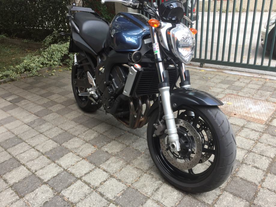 Yamaha fz6n 600 cm3, 2006 god.