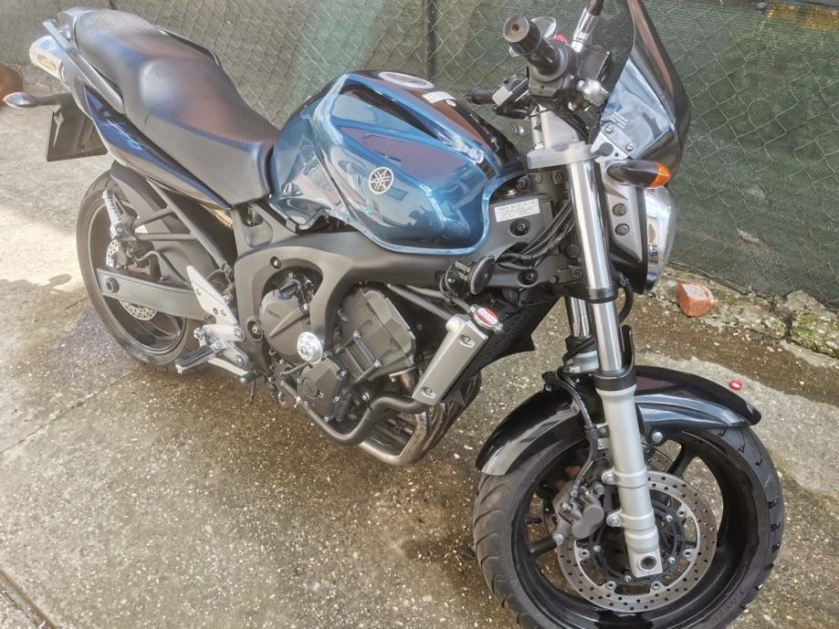 Yamaha Fz6n 600 cm3, 2006 god.