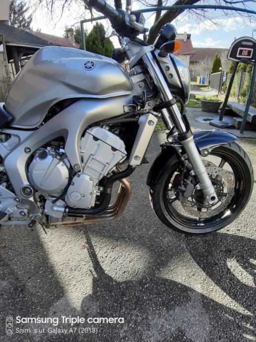 Yamaha FZ6n Fazer, 2004 god.