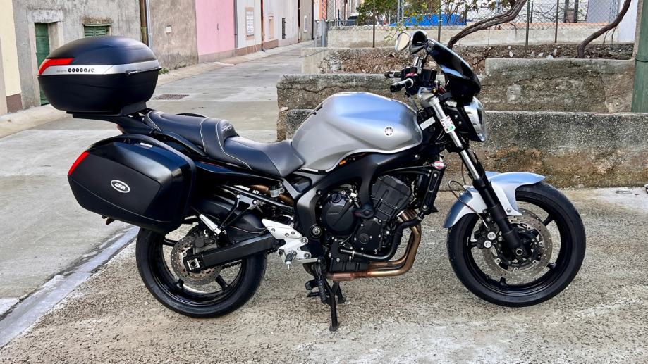 Yamaha FZ6 N S2 600 cm3, 2008 god.