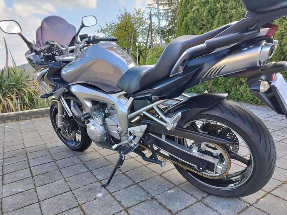 Yamaha FZ6 600 cm3, 2005 god.