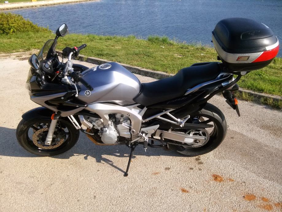 Yamaha fz6s fazer 600 cm3, 2006 god.