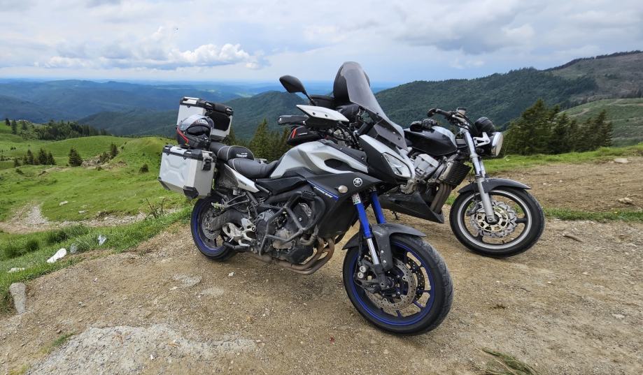Yamaha Tracer 900, SW motech koferi, gel sic, nove gume, 2016 god.