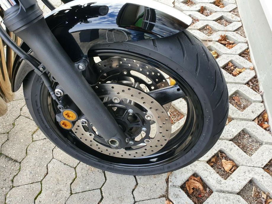 Yamaha XJR 1300 1300 cm3, 2014. g. (zamjena za MT07), 2014 god.