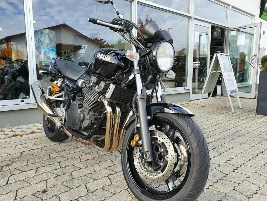 Yamaha XJR 1300 1300 cm3, 2014. g. (zamjena za MT07), 2014 god.