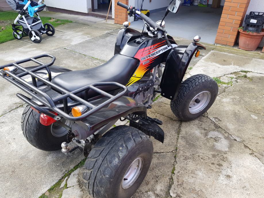 ADLY Interceptor 300 300 cm3, 2005 god.