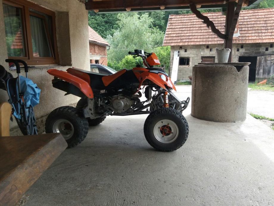 Bashan bs 300 kubika 300 cm3, 2013 god.