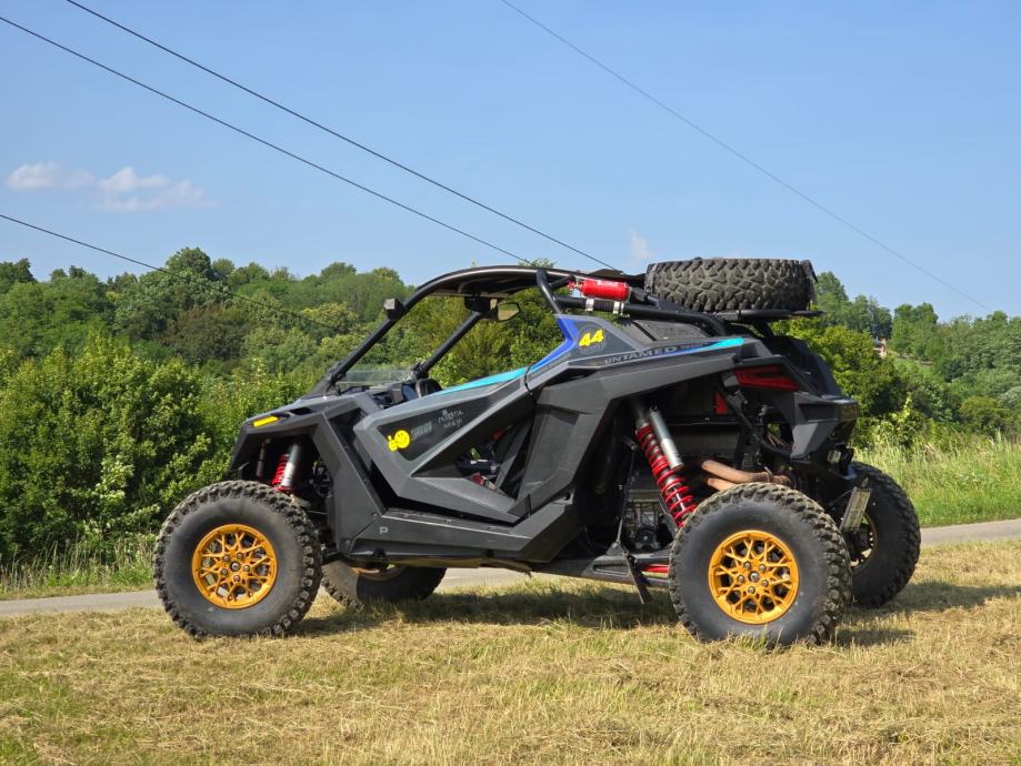 Polaris RZR PRO R 2000 cm3, 2023 god.