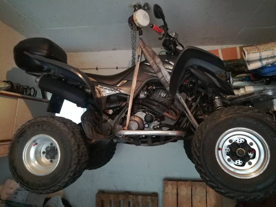 Yamaha Raptor 660 R 660 cm3, 2005 god.
