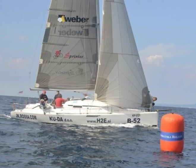Regatna jedrilica Fast Wave 30 - iznajmljuje se za regate i đite