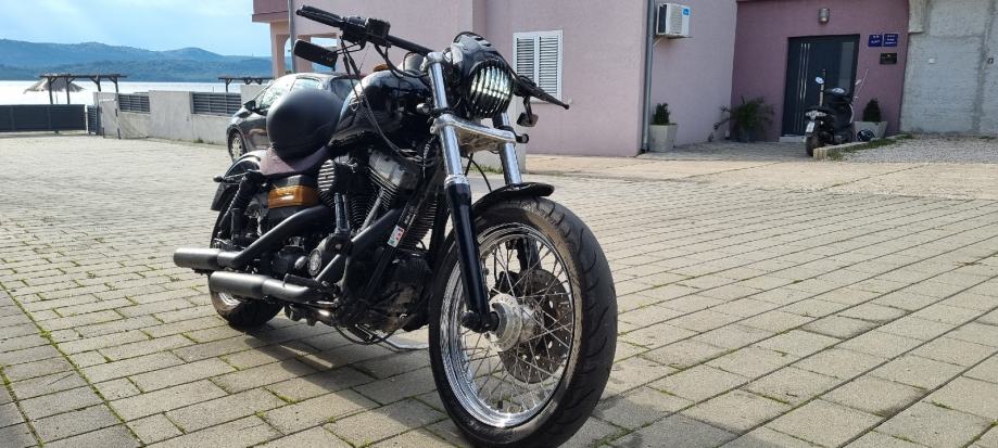 Harley Davidson Dyna Superglide 1600 cm3, 2009 god.