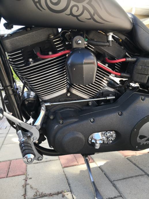 Harley Davidson SuperGlide 124 JEKILL&HYDE, 2014 god.