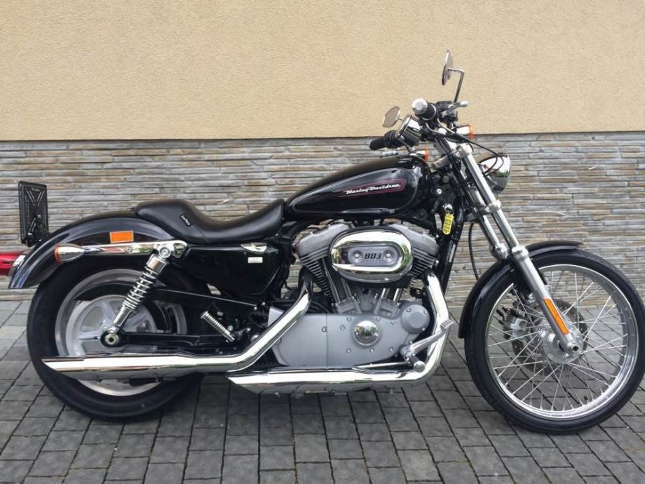 Harley Davidson Sportster 883 Low 900 cm3, 2009 god.