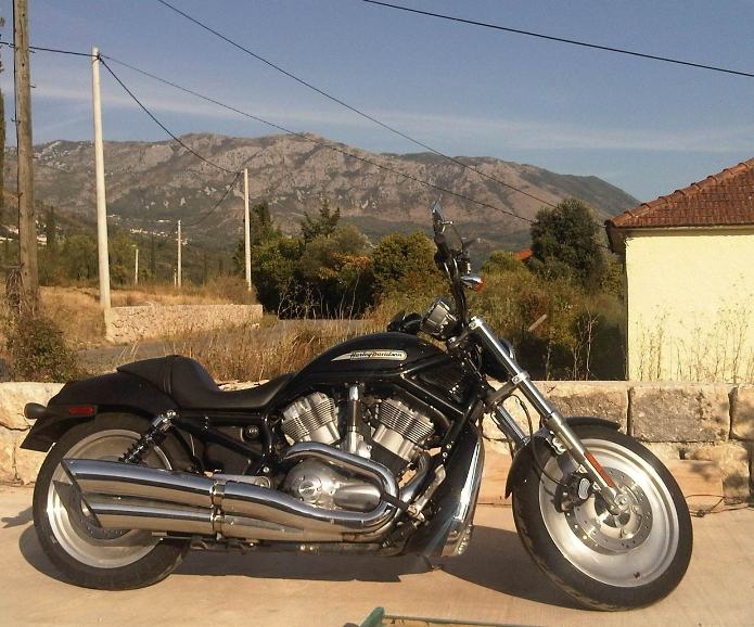 Harley Davidson VRSCB V-rod 1200 cm3, 2006 god.