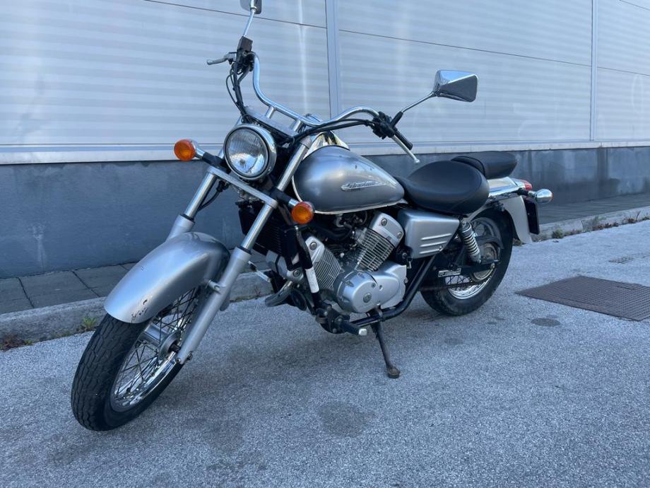 Honda Shadow VT 125 C 125 cm3, 2008 god.