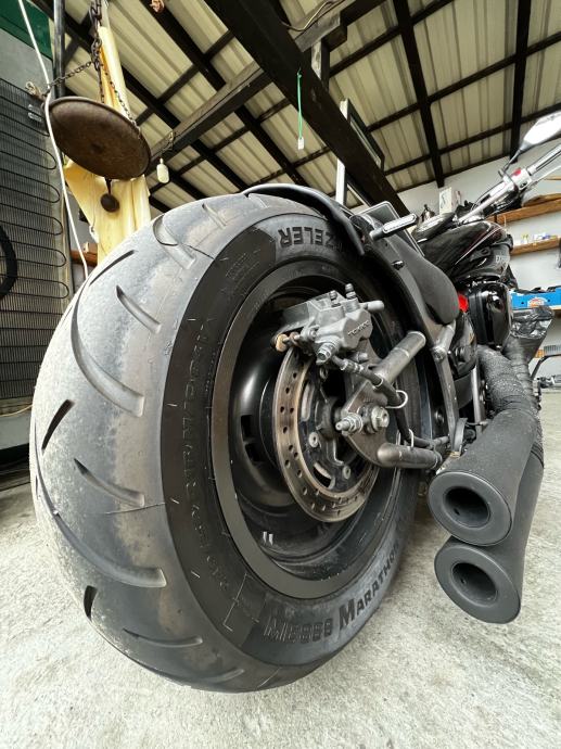 Kawasaki 900VN 900 cm3, 2010 god.