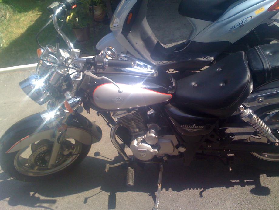 silverstone vulcan 125 cm3, 2011 god.