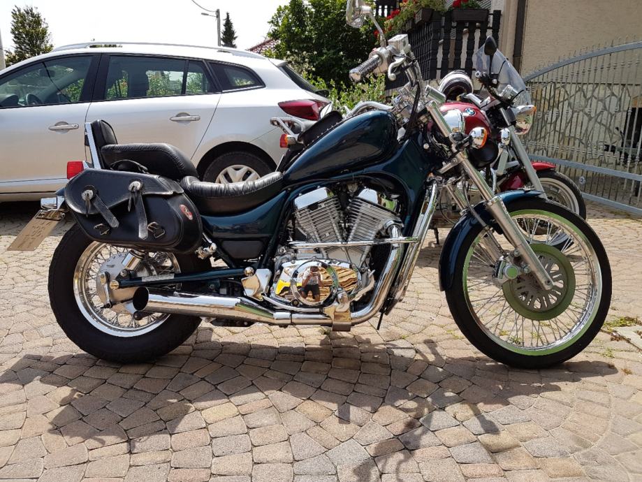 Suzuki Intruder 800 805 cm3, 1998 god.