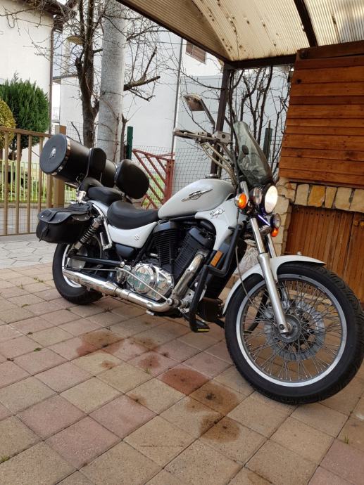 Suzuki VS 700 Intruder 700 cm3, 1986 god.