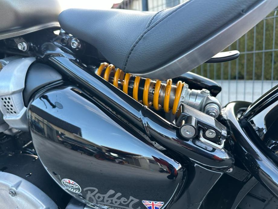 Triumph BONNEVILLE 1200 BOBBER OHLINS 1200 cm3, 2018 god.