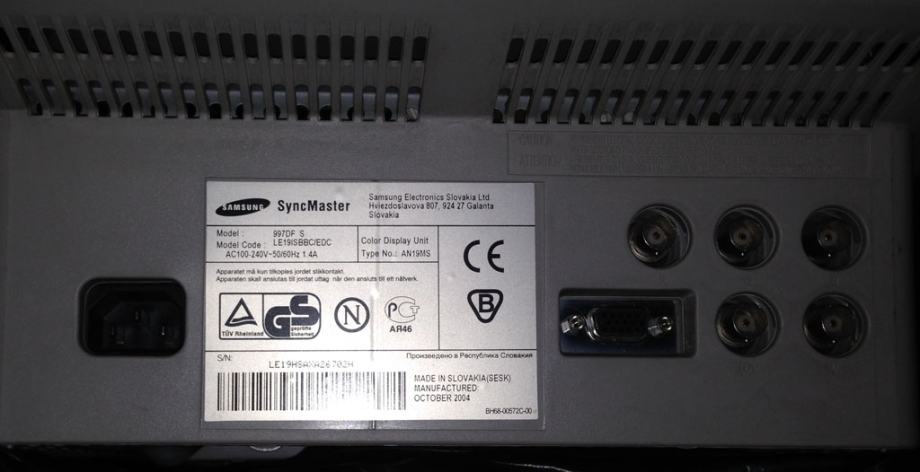 19 Samsung SyncMaster 997DF