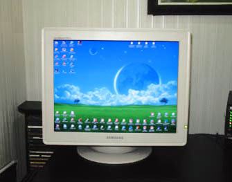 19 Samsung SyncMaster 997DF
