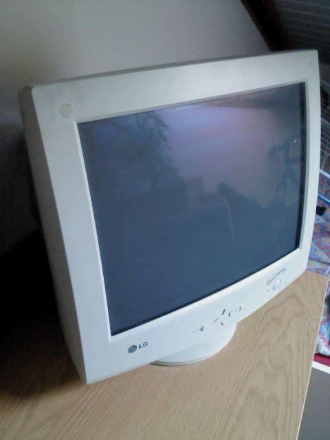 CRT monitor LG 700s, 17